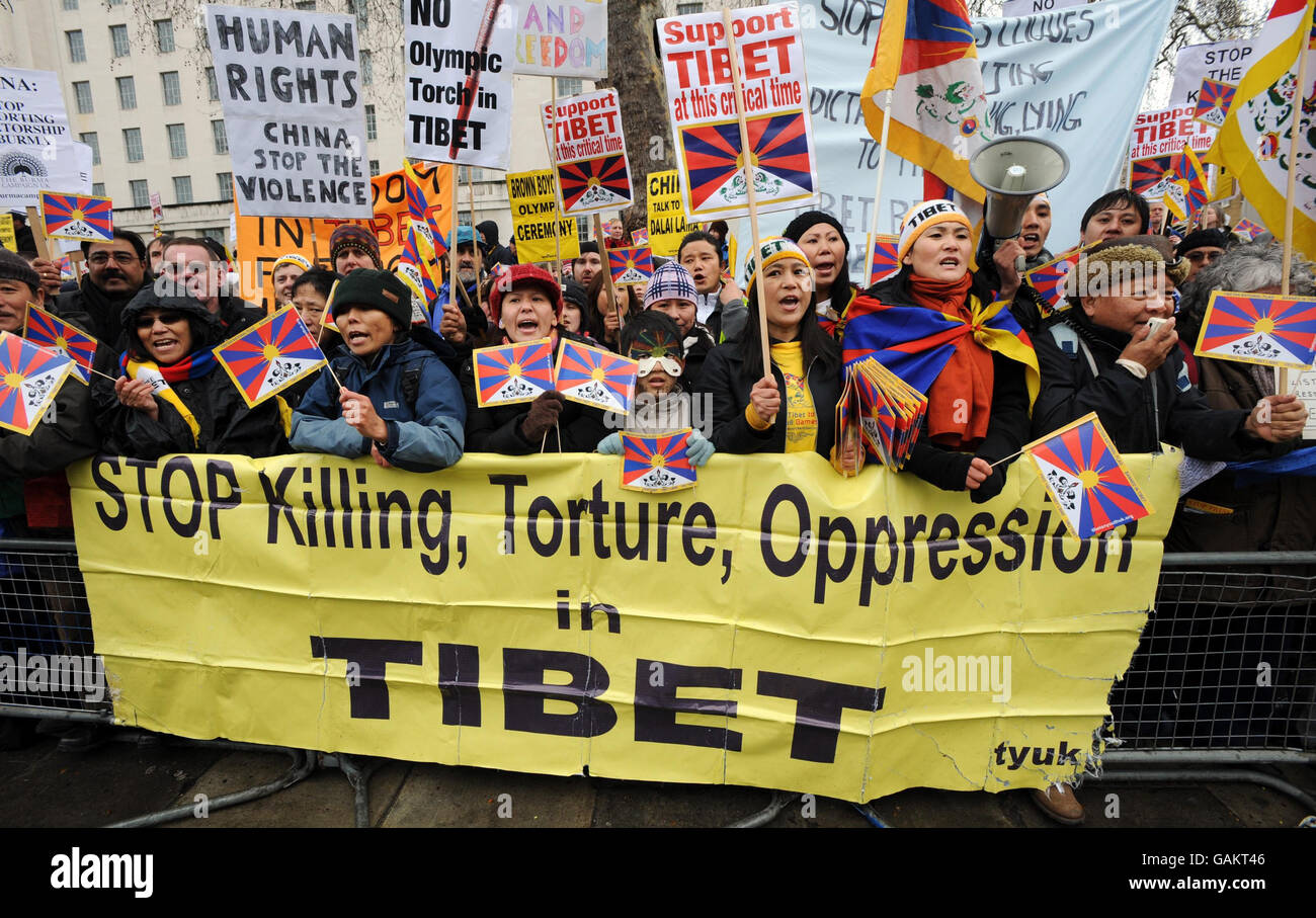 Beijing Olympics Torch Relay - London Stock Photo - Alamy