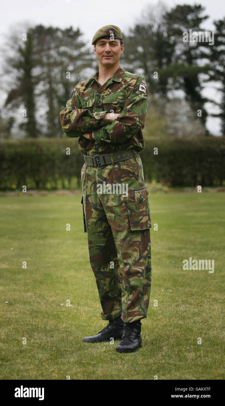 2008 major martin david at larkhill camp in wiltshire hi-res stock ...