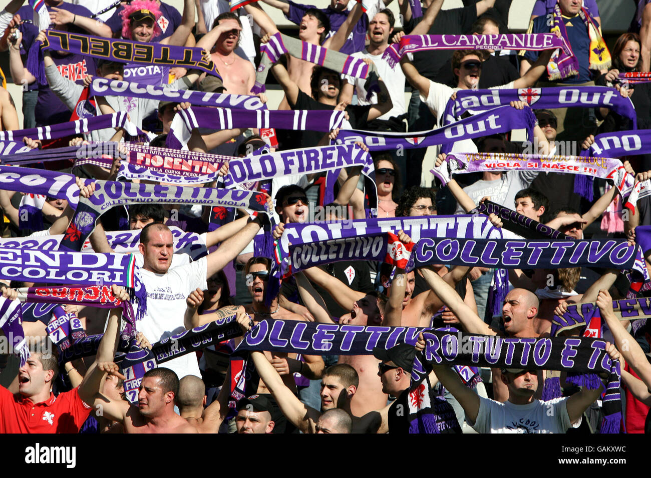 Fiorentina fans show their colours at the stadio olimpico grande hi-res ...