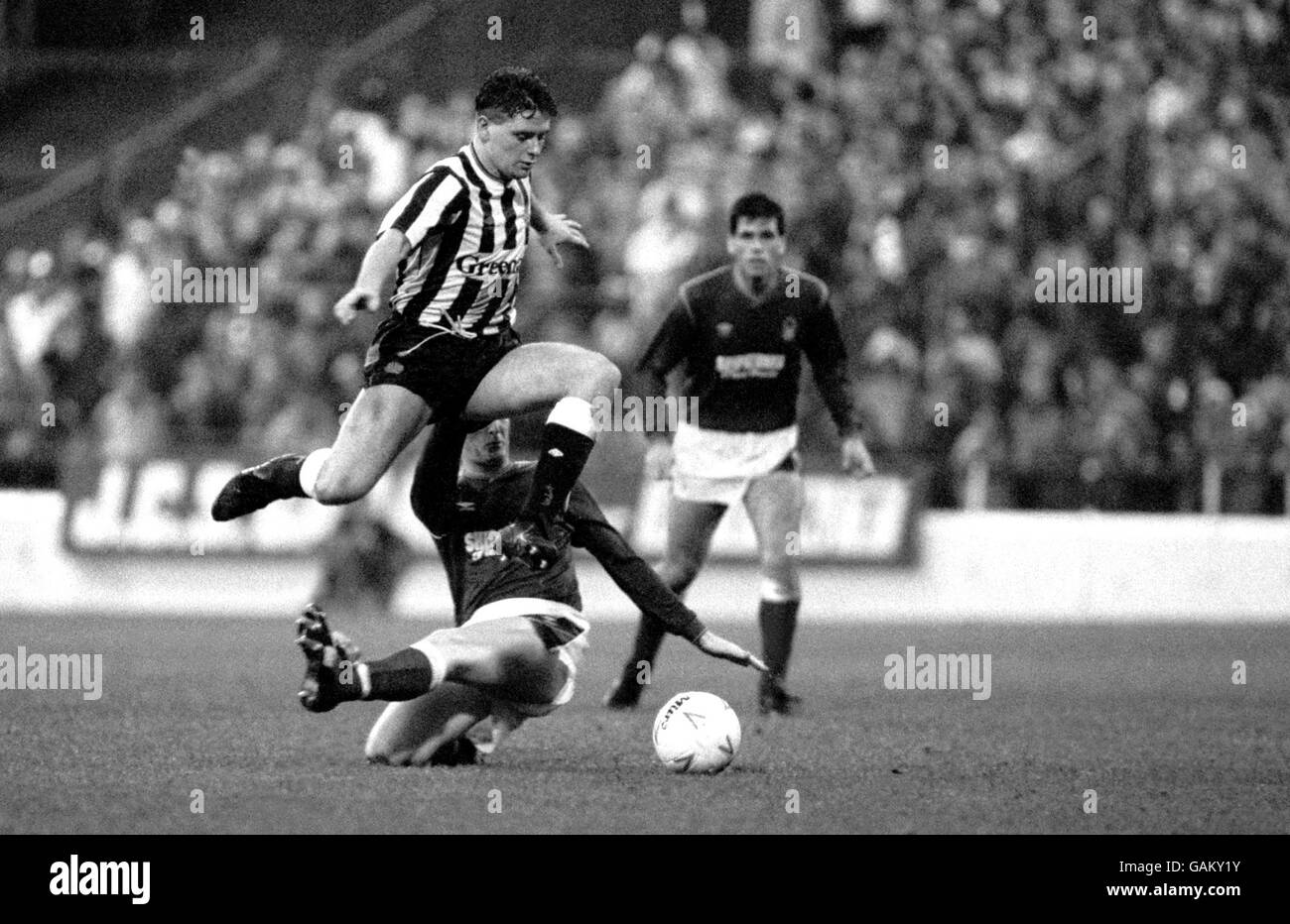 Brian rice nottingham forest hi-res stock photography and images - Alamy