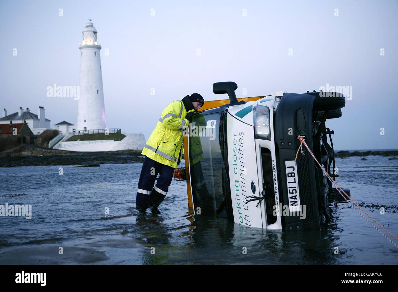Bin Wagon stranded Stock Photo - Alamy