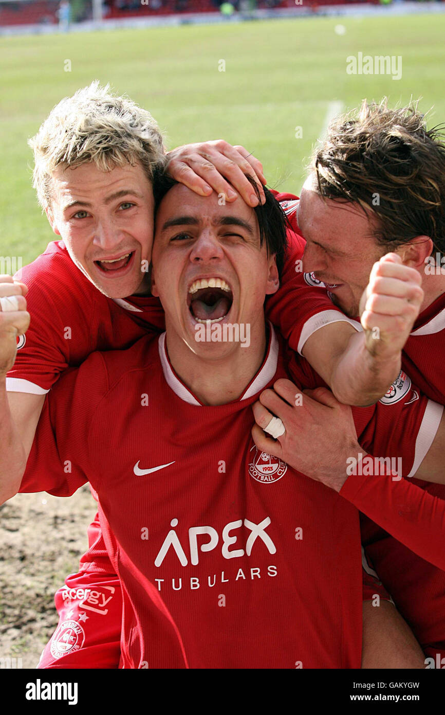 Aberdeen's Jeffrey De Visscher celebrates his goal during the Scottish ...