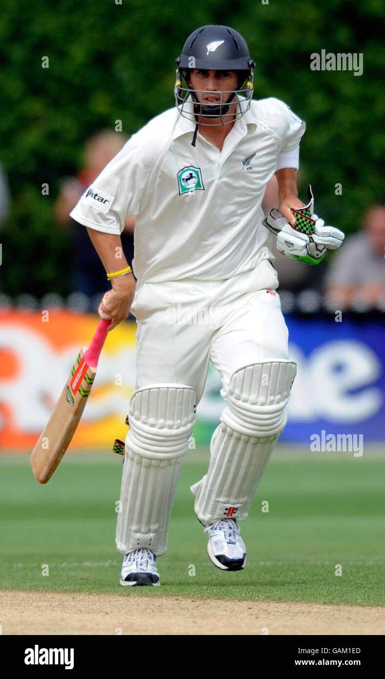 Cricket - 2nd Test - Day Two - England v New Zealand - Wellington Stock ...