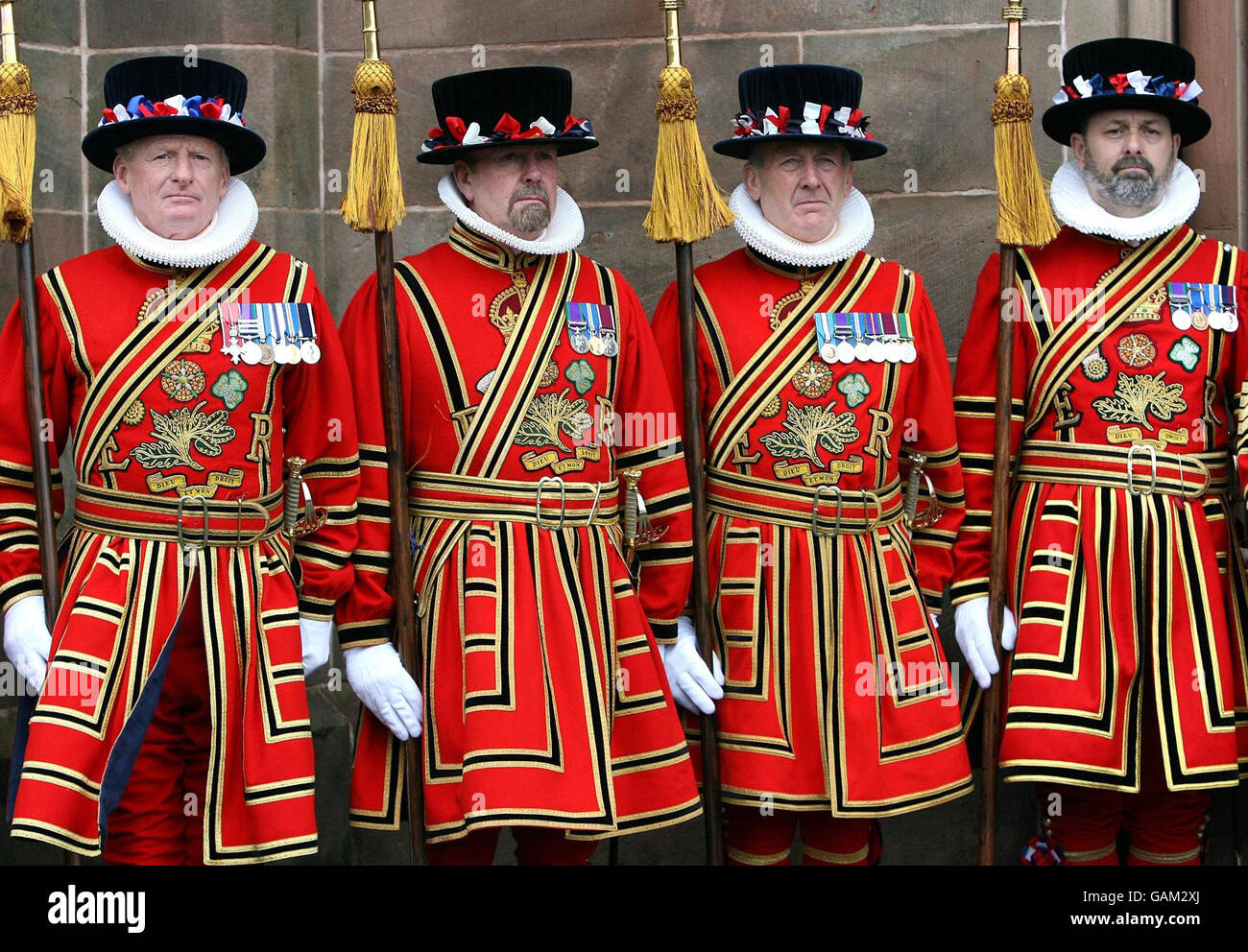 Yeomen of the guards hi-res stock photography and images - Alamy