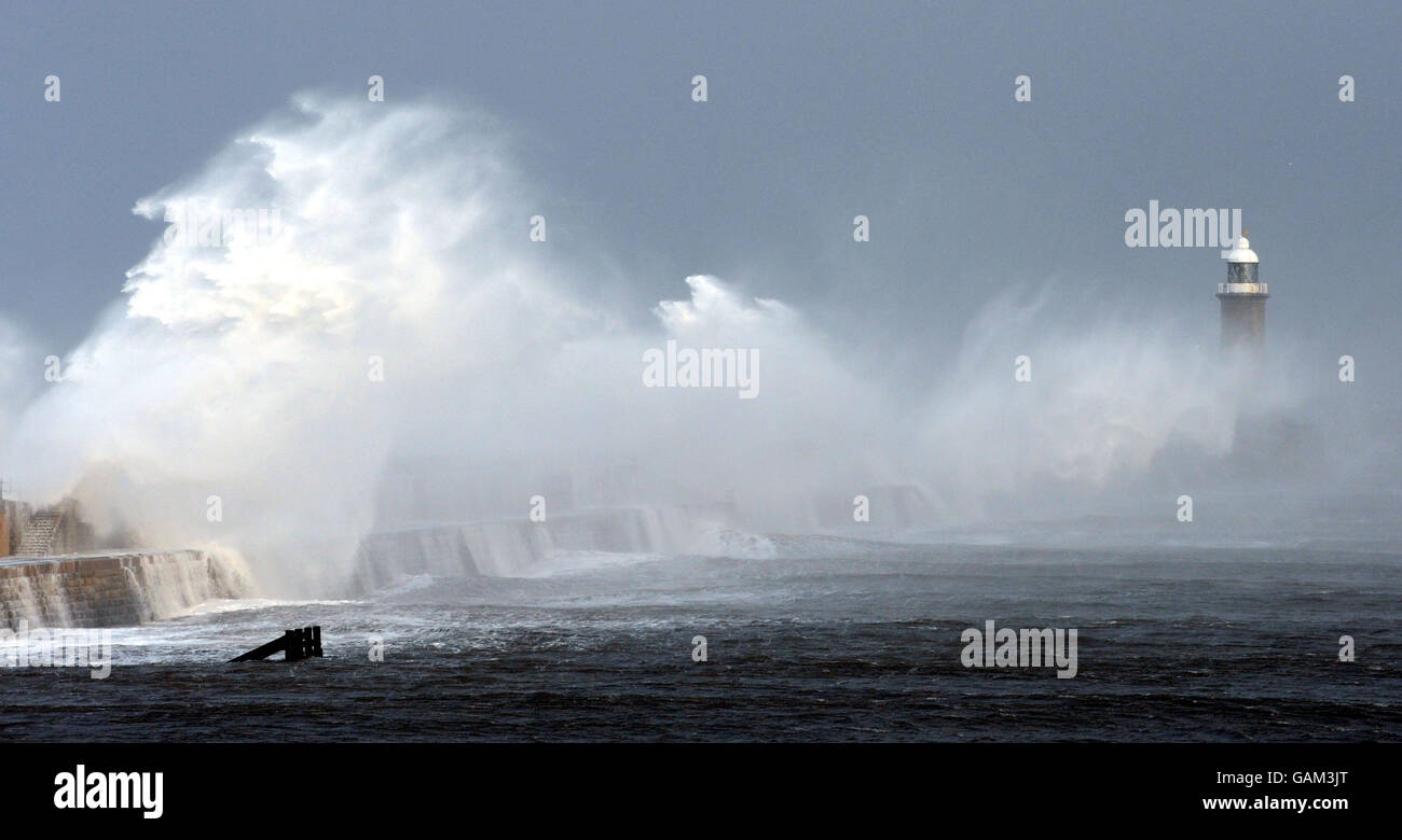 Heavy seas hit Tynemouth piers at Tynemouth beach, Tyne and Wear in the ...