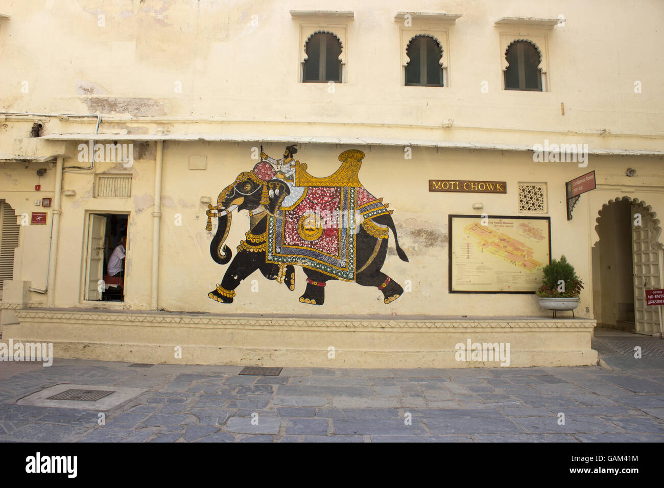 City Palace built in 1559 by Maharana Uday Singh , a symbol of Mevad ...