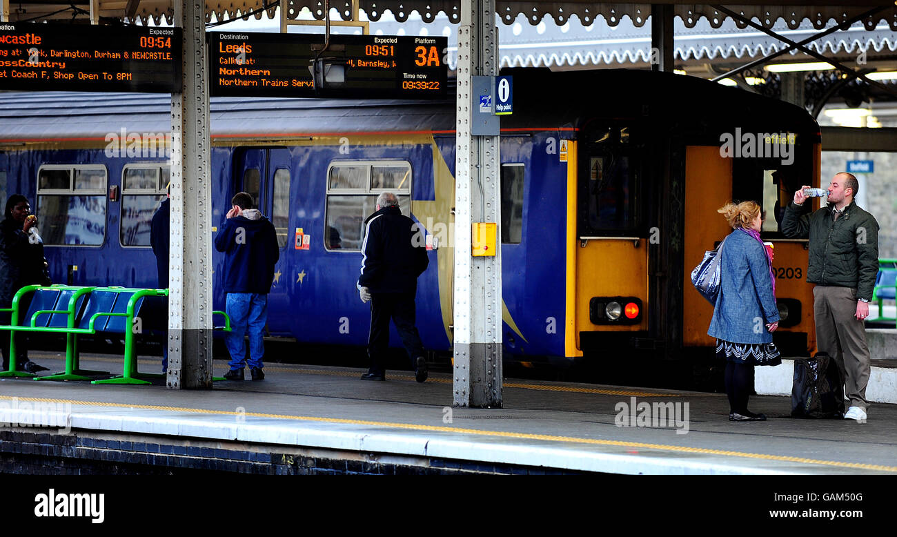 General view of Sheffield Train Station Stock Photo - Alamy