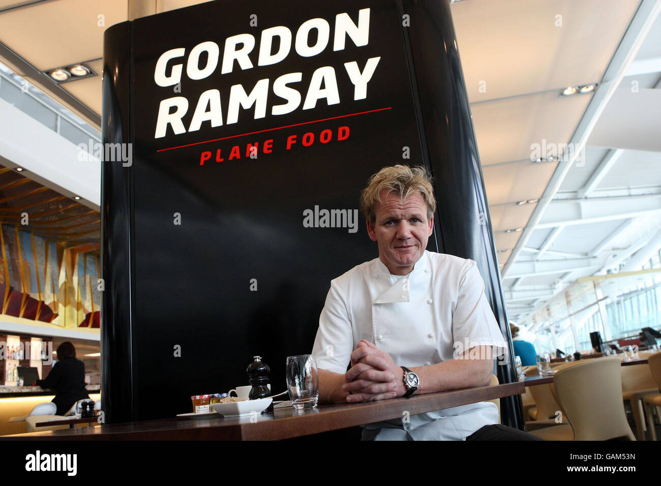 Chef gordon ramsay smile hi-res stock photography and images - Alamy