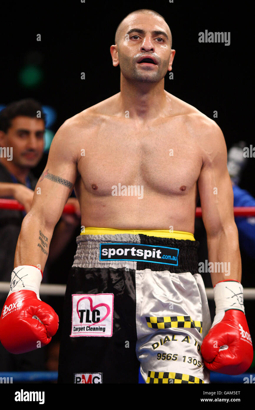 Who featured on the undercard hi-res stock photography and images - Alamy