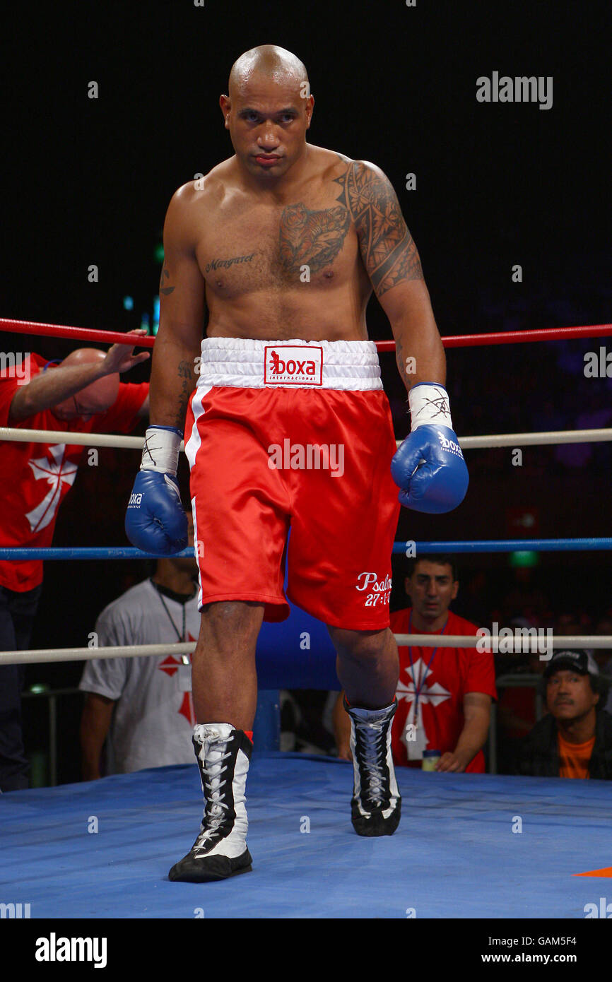 Heavyweight solomon haumono before his undercard fight hi-res stock ...