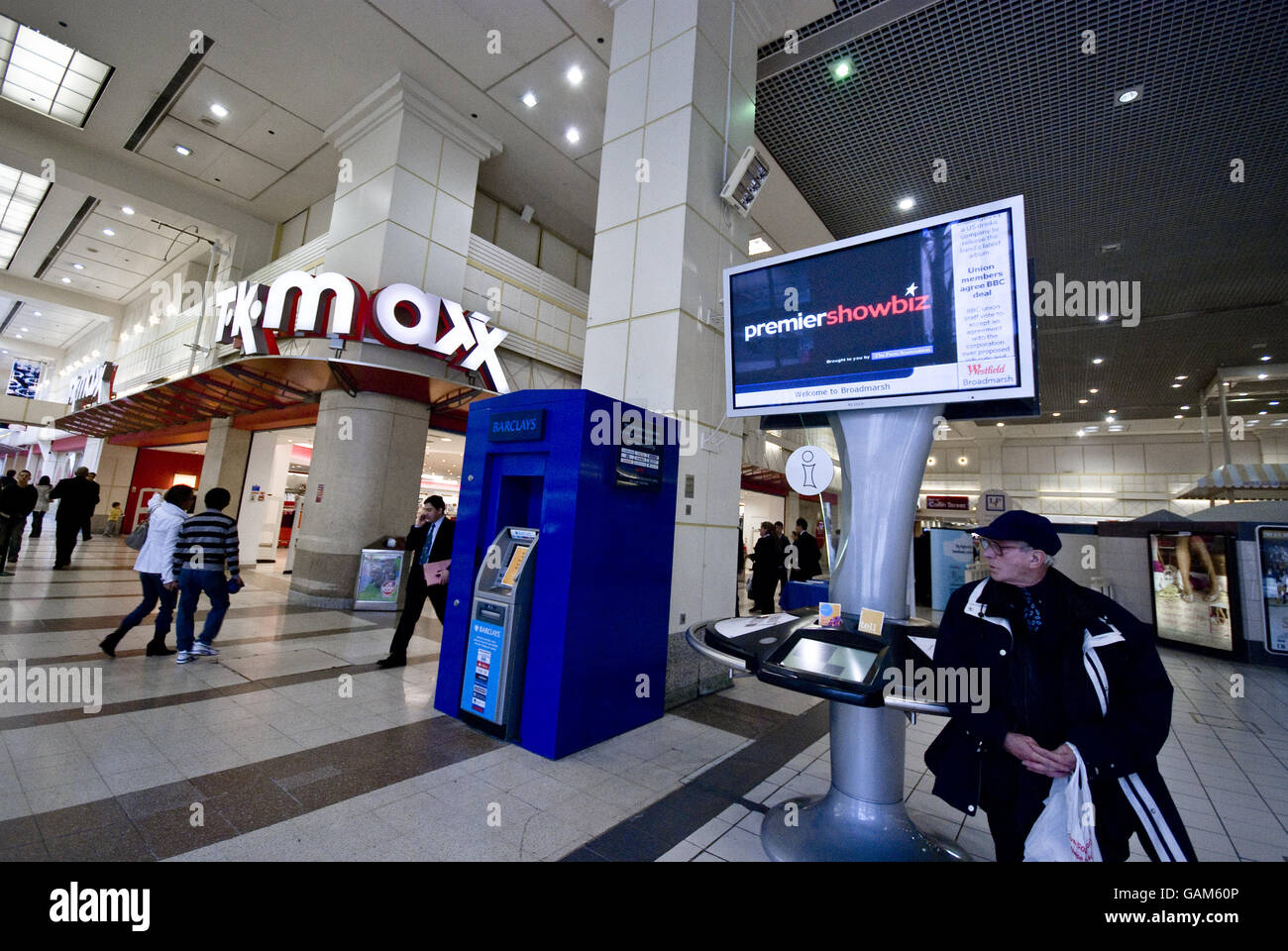 Premier SHOWBIZ Information Pod. Premier Showbiz report at the ...