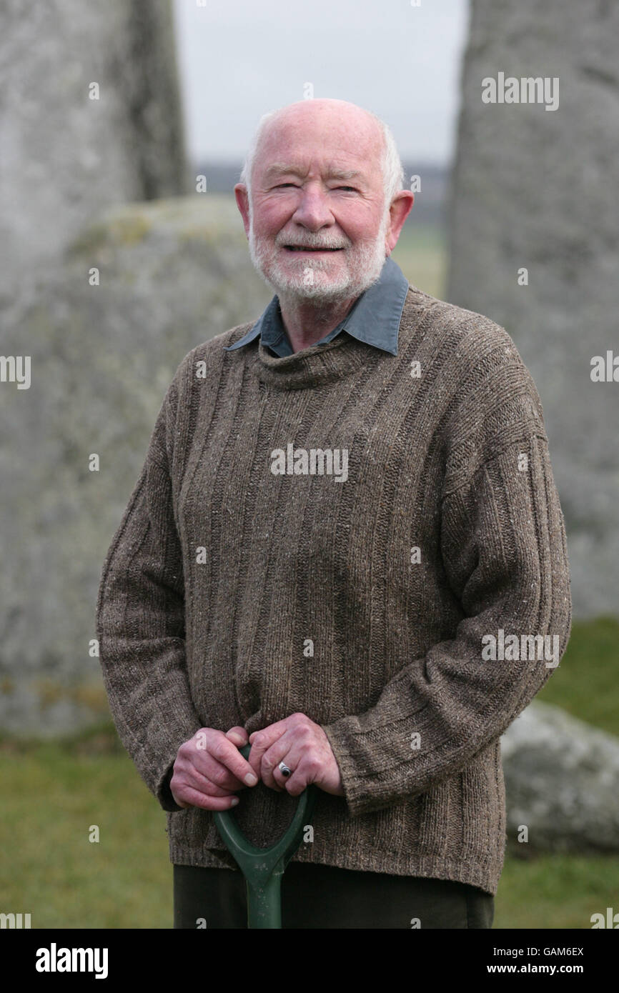 Stonehenge excavation hi-res stock photography and images - Alamy