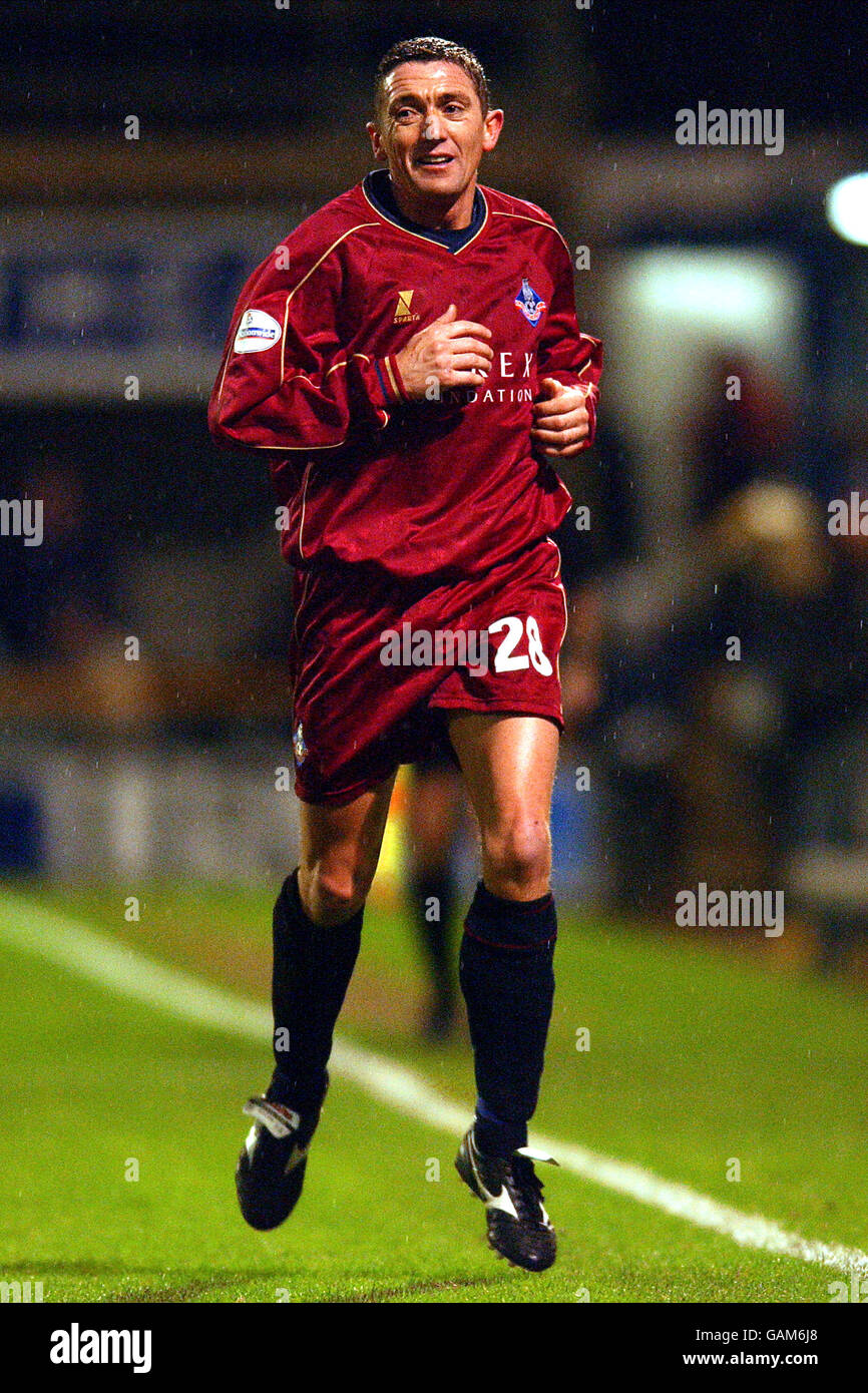 David eyres of oldham athletic hi-res stock photography and images - Alamy