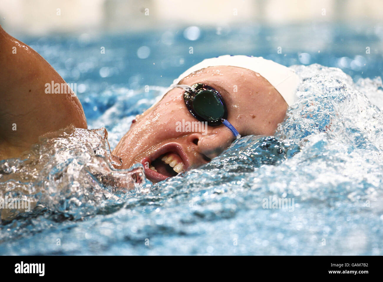 Headshot head shot portrait swimming pool hi-res stock photography and ...