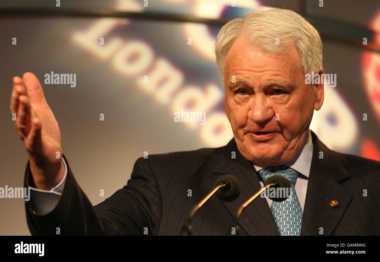 Sir booby robson at soccerex hi-res stock photography and images - Alamy