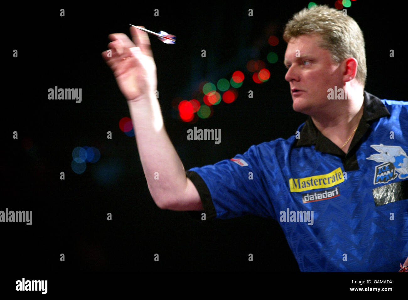 Darts - Ladbrookes World Championship 2003. Alan Warriner in action ...