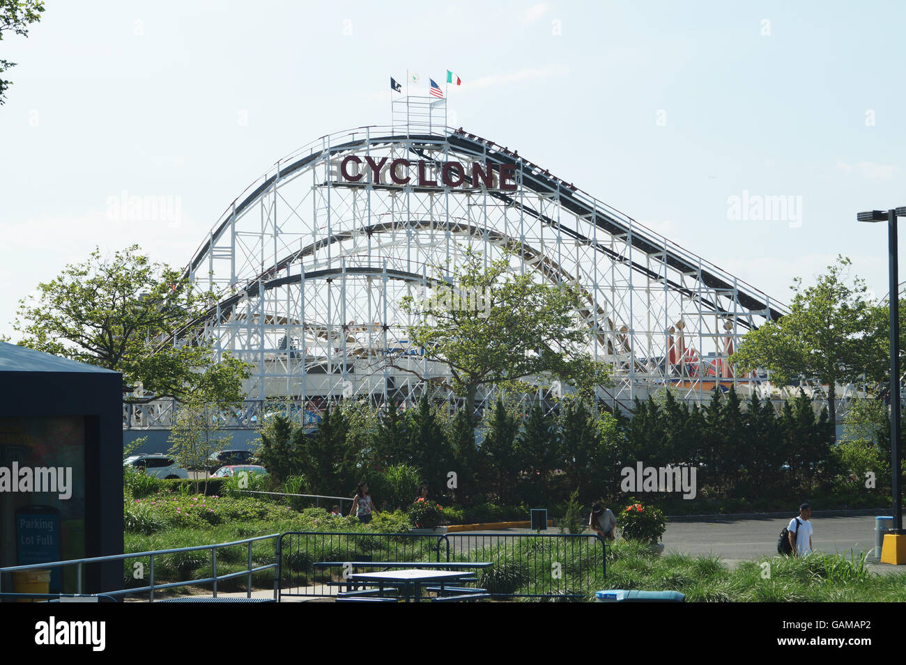 Luna park rides hi-res stock photography and images - Alamy
