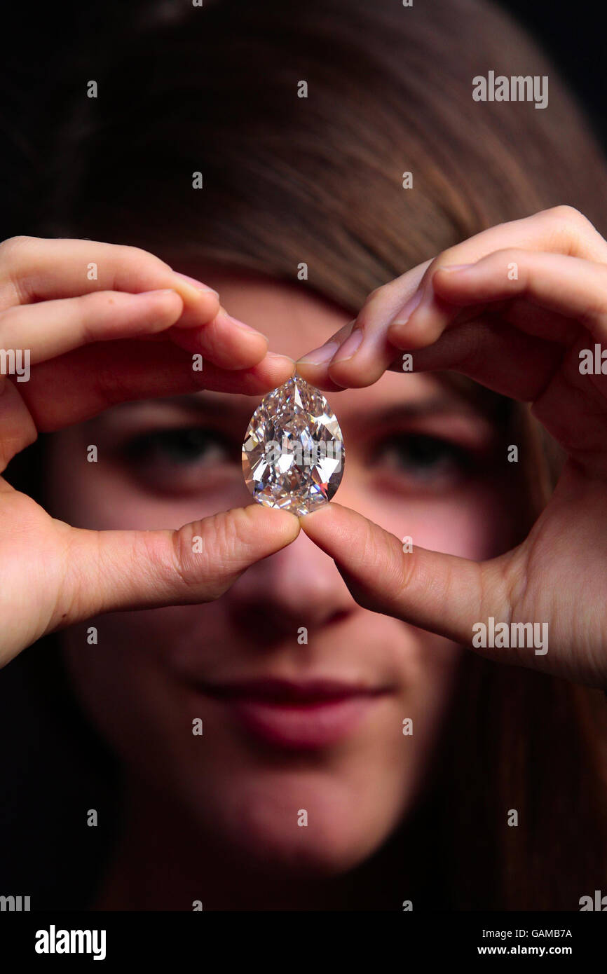 Diamond sale photocall Stock Photo - Alamy