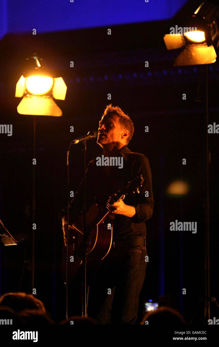 Bryan adams in concert hi-res stock photography and images - Alamy