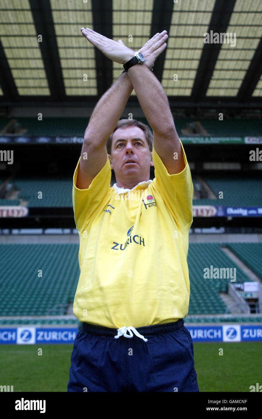 Rugby Union - Referee Signals Stock Photo - Alamy