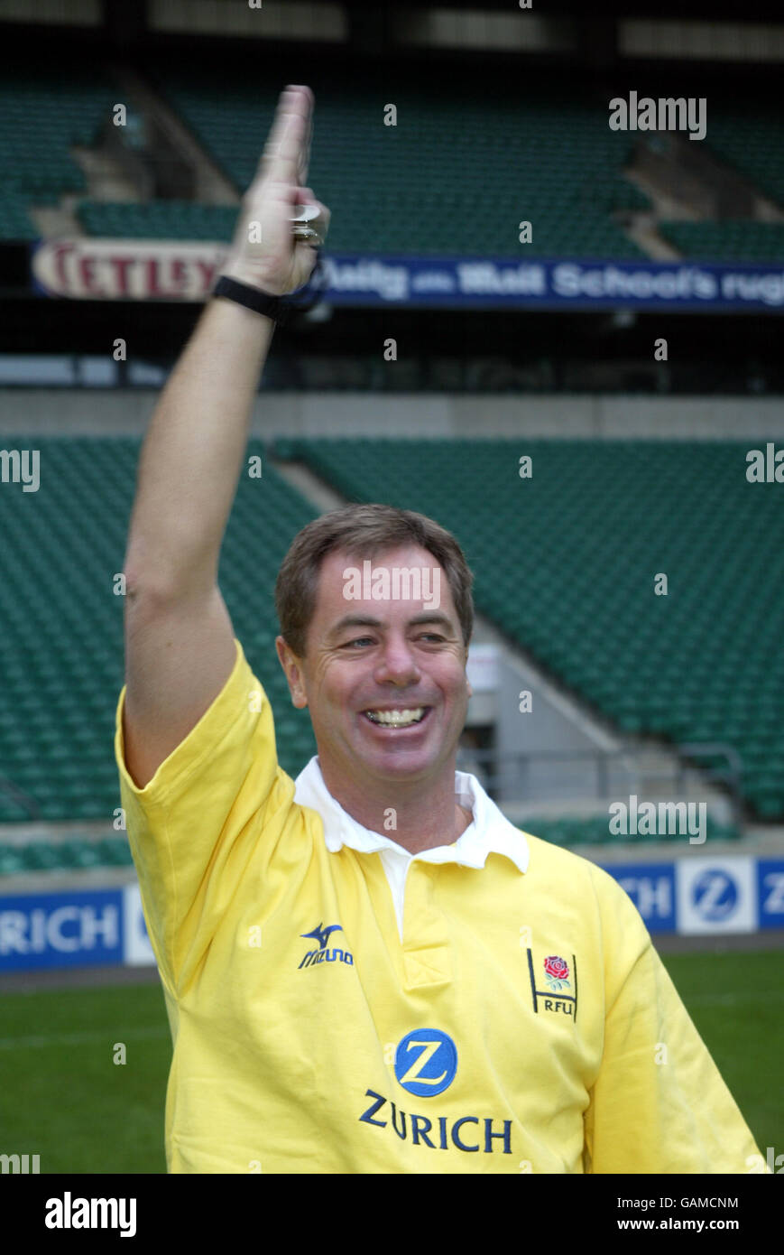 Rugby Union - Referee Signals. Knock-on Stock Photo - Alamy