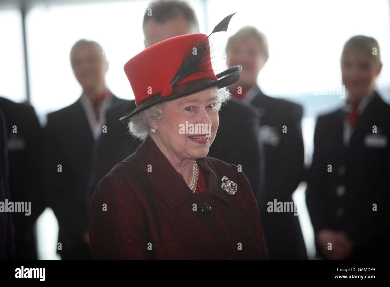 Queen elizabeth terminal heathrow hi-res stock photography and images ...