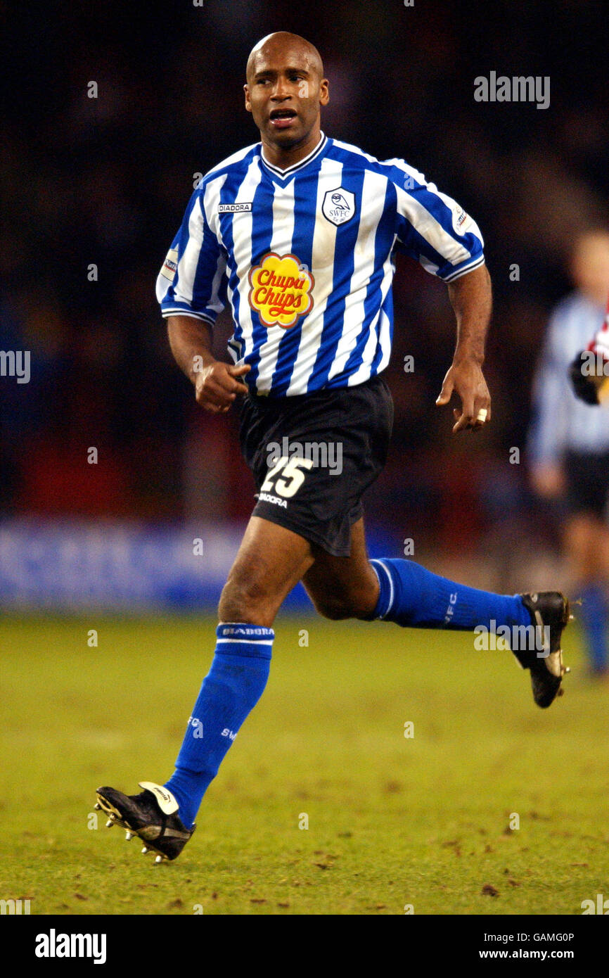 Sheffield wednesday danny maddix hi-res stock photography and images ...