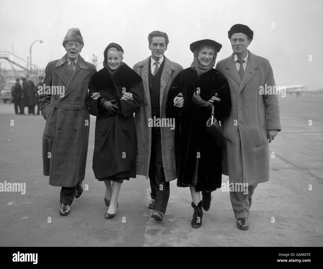 Theatre - Hamlet Actors - London Airport Stock Photo - Alamy