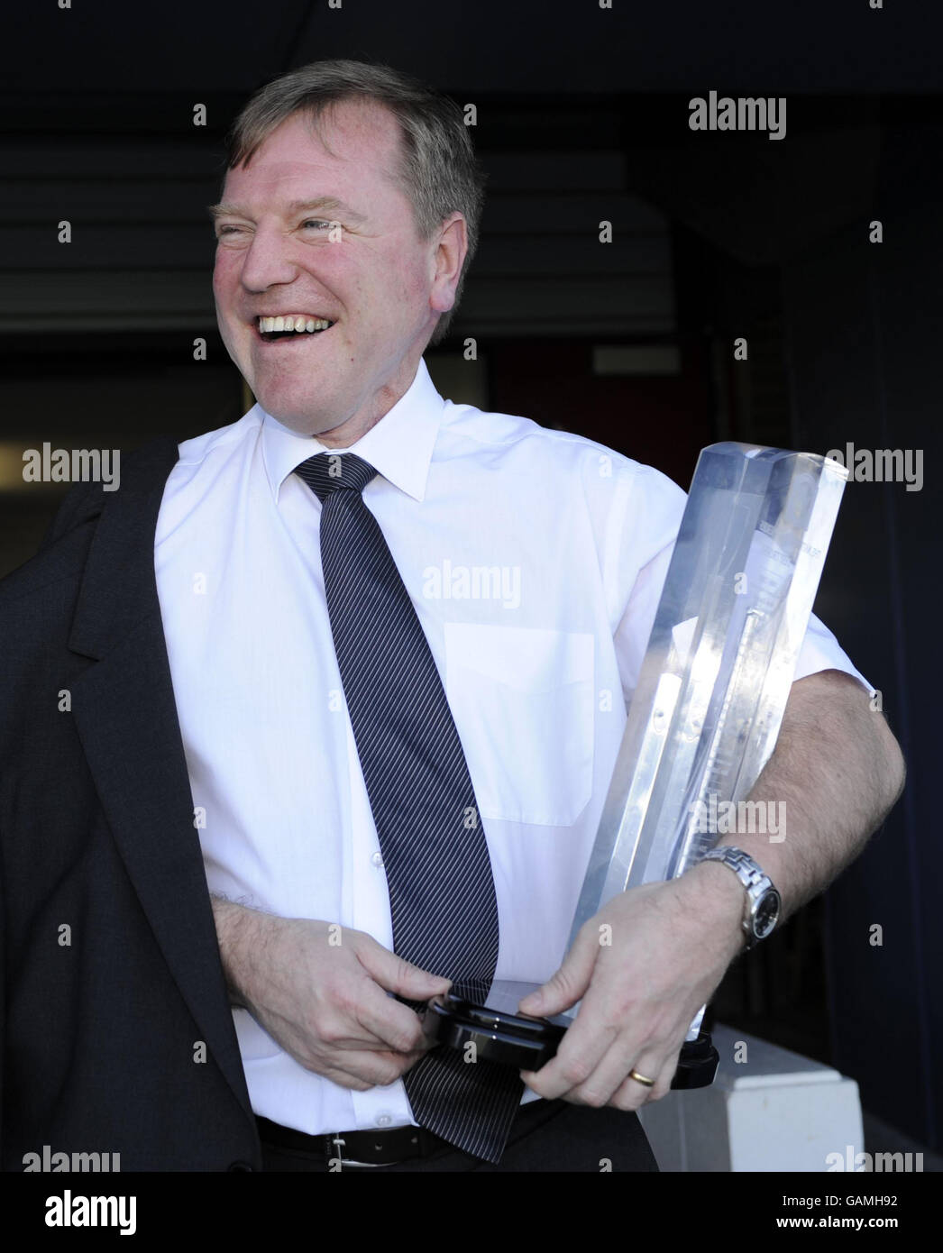 England Managing Director Hugh Morris with the Series Trophy after ...