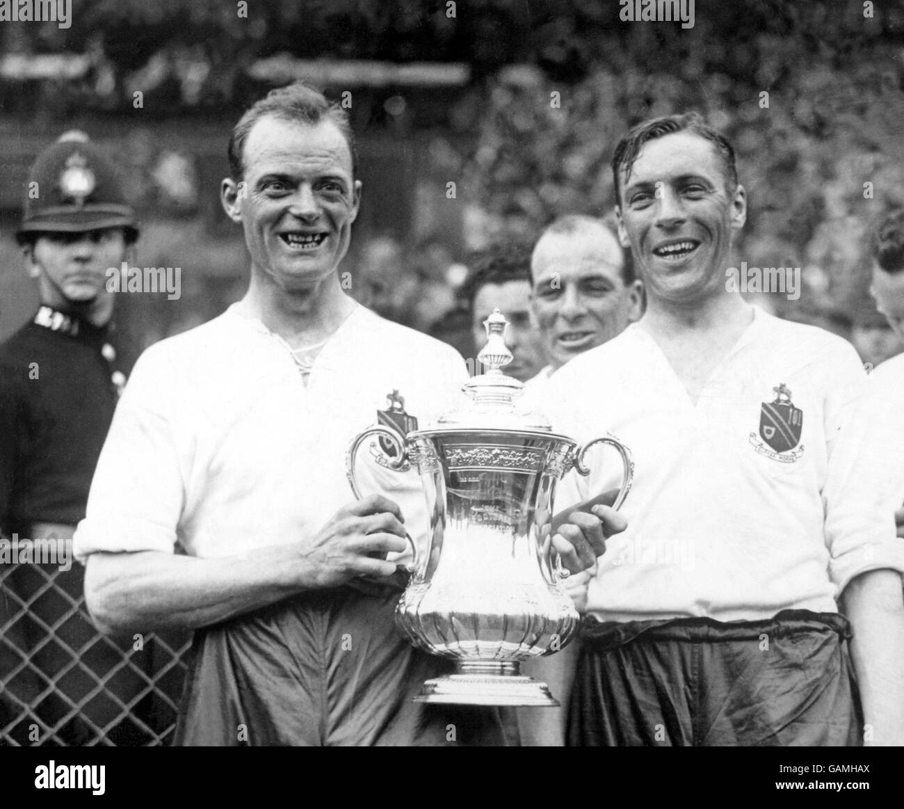 (L-R) Bolton Wanderers' Jimmy Seddon and Jim McClelland show their ...