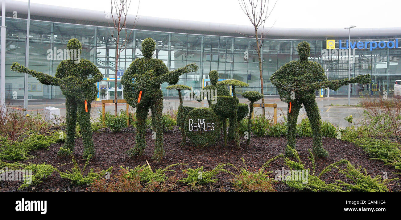 Beatles hedge - Liverpool Stock Photo - Alamy