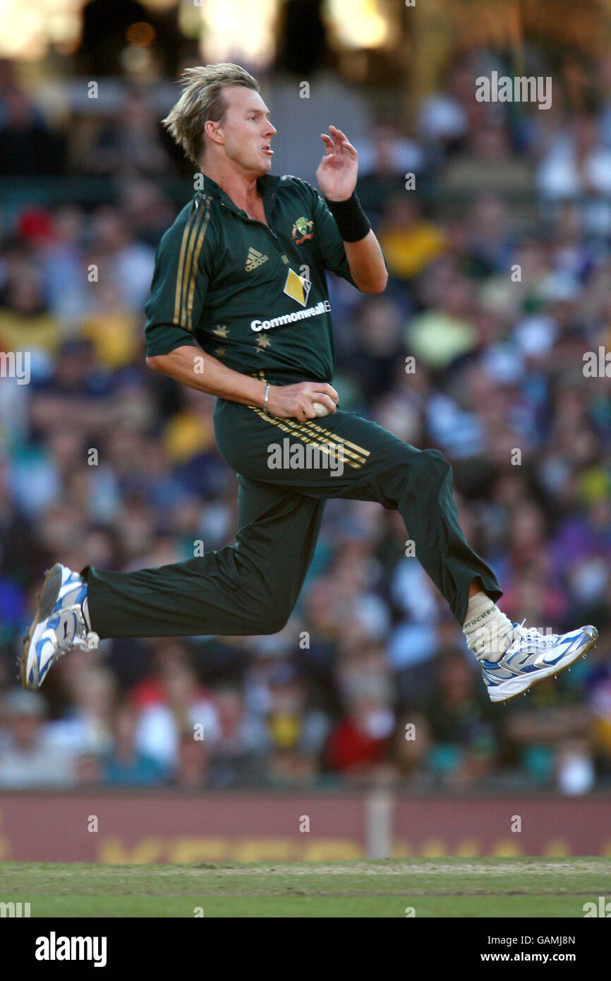 Cricket - Commonwealth Bank Series - First Final - Australia v India ...