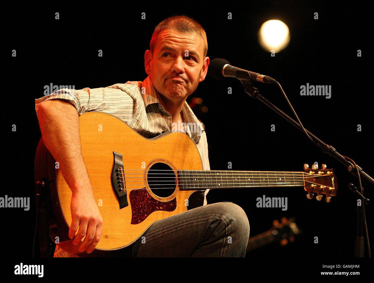 Kathryn Williams and Neill MacColl In Concert - London Stock Photo - Alamy