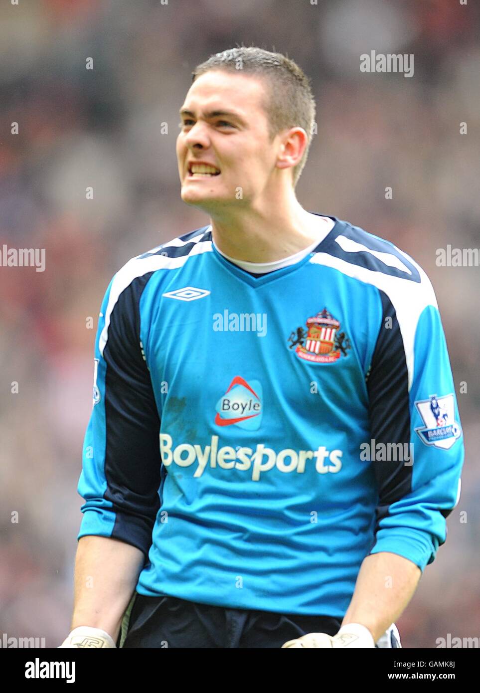 Sunderland goalkeeper Craig Gordon celebrates Andy Reid scoring the ...