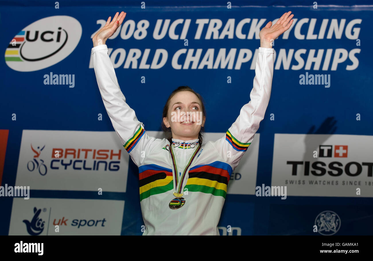 Great Britain Victoria Pendleton celebrates winning the goal medal in ...