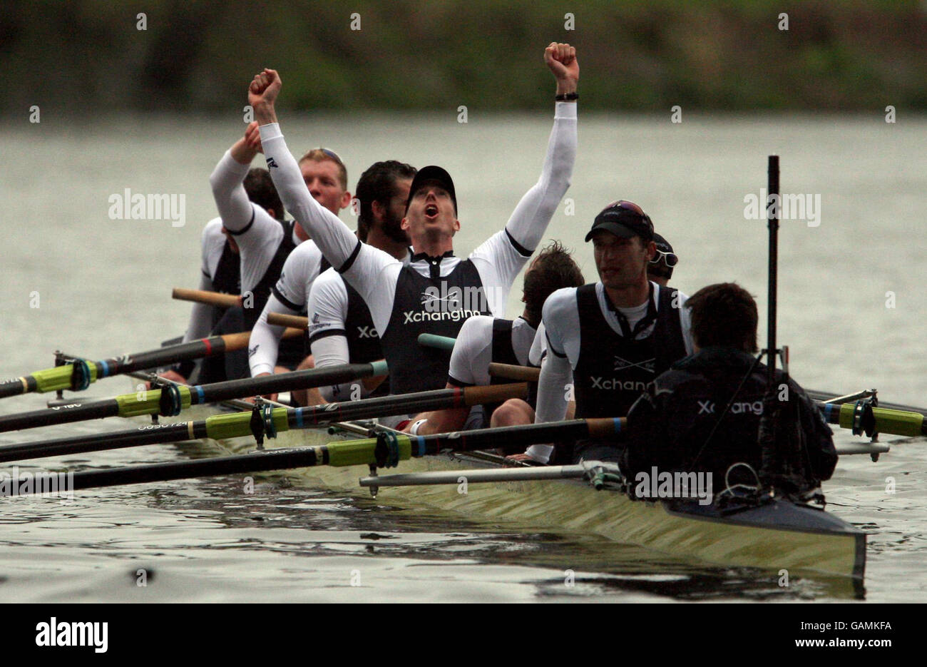 Rowing the boat race 2008 river thames hi-res stock photography and ...