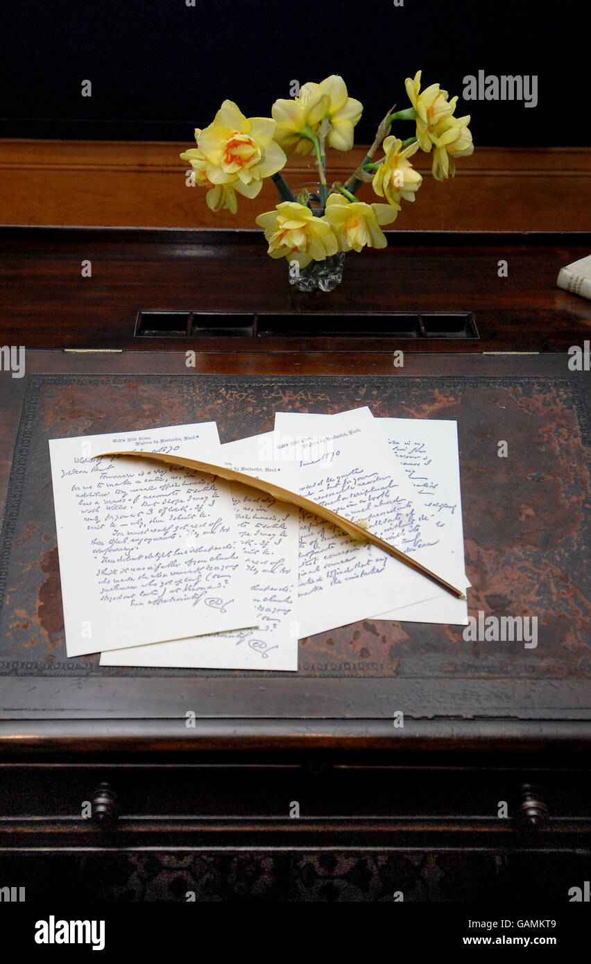 The writing desk and chair of author Charles Dickens, on which he ...