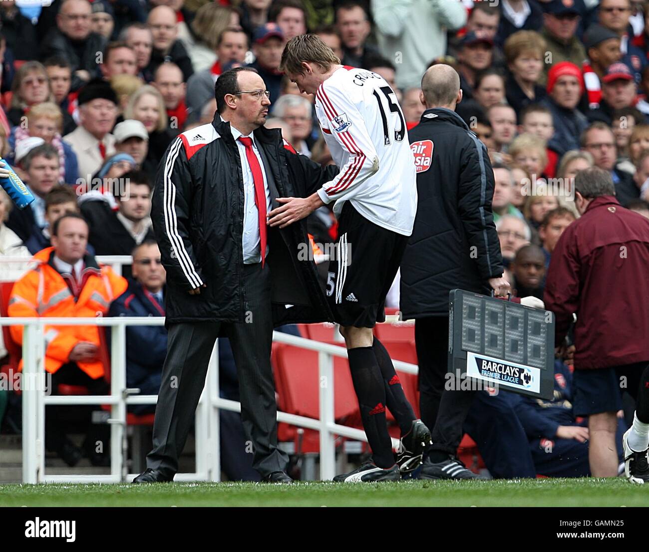 Peter crouch liverpool arsenal hi-res stock photography and images - Alamy