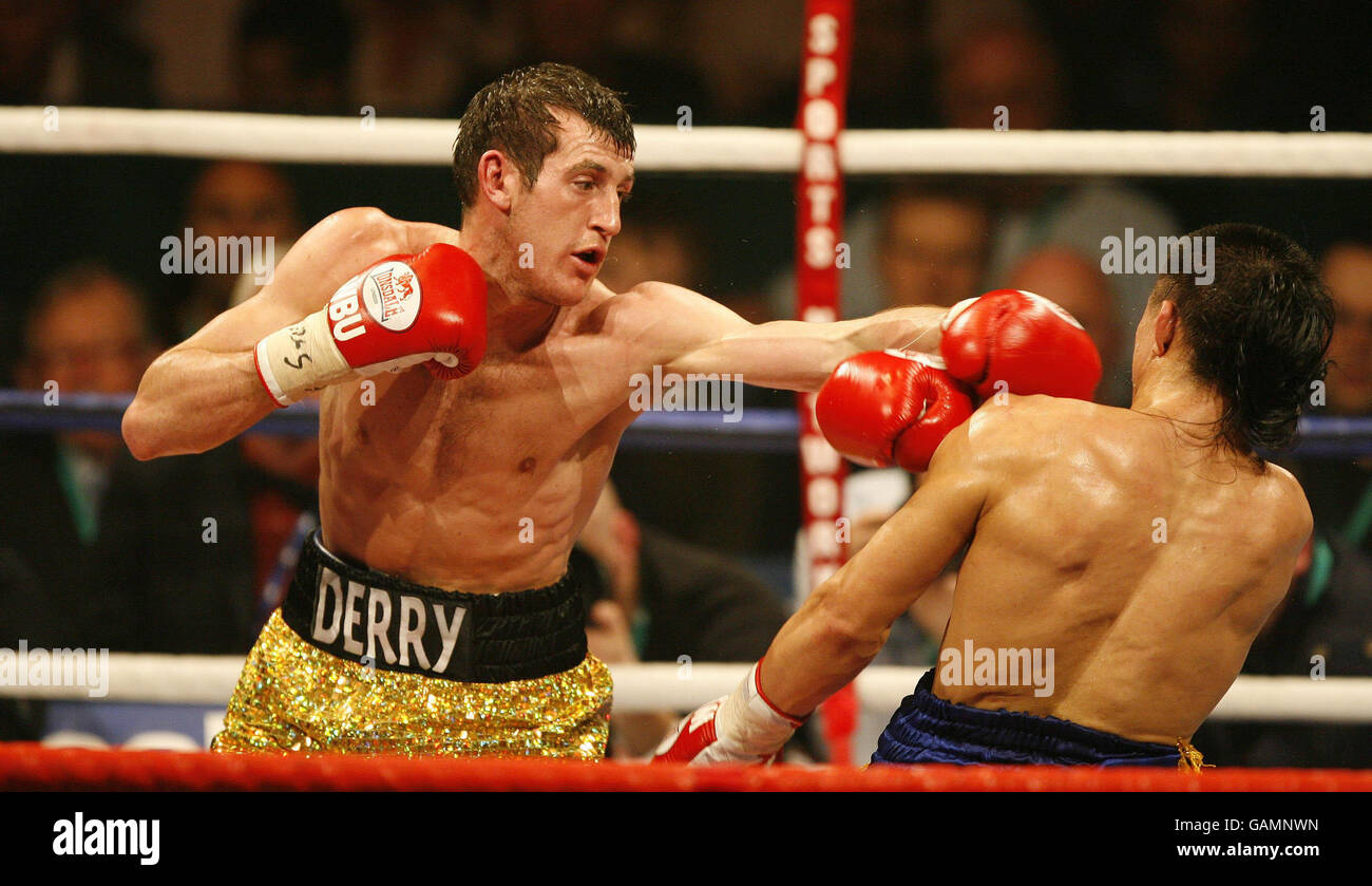 Boxers derry matthews hi-res stock photography and images - Alamy