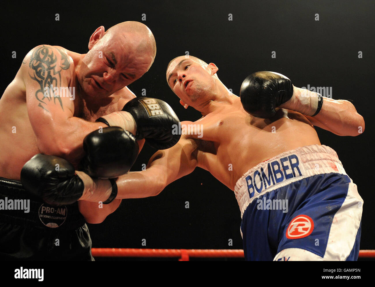 Boxing - Cruiserweight - Tony Bellew v Paul Bonson - Bolton Arena Stock ...