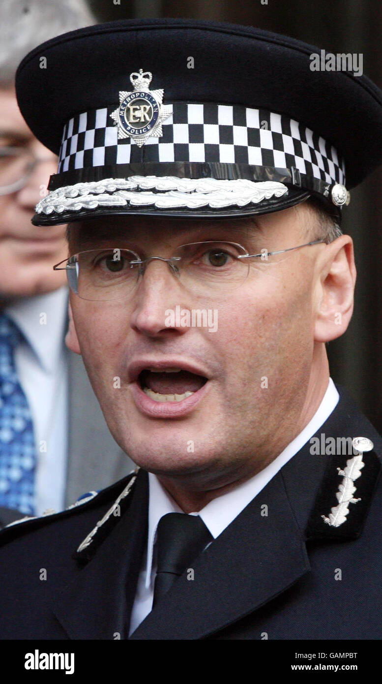 Paul stephenson metropolitan police High Resolution Stock Photography ...