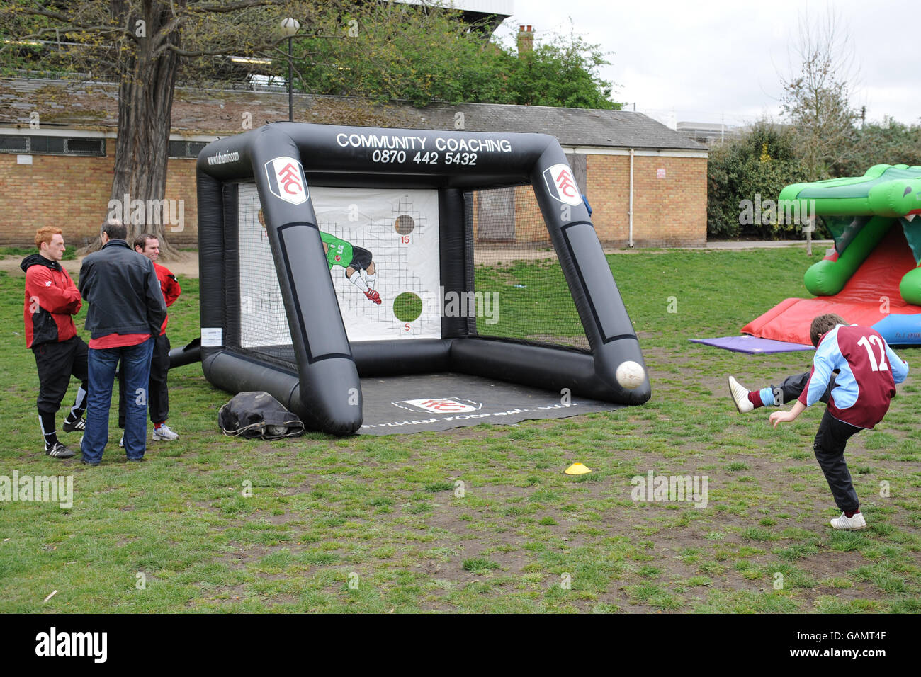 Soccer - Fulham Community Day - Bishops Park Stock Photo - Alamy