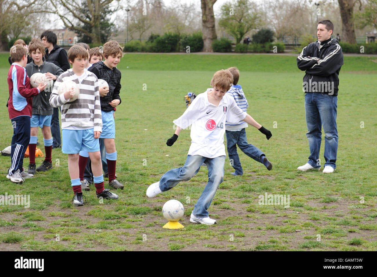 Soccer - Fulham Community Day - Bishops Park Stock Photo - Alamy