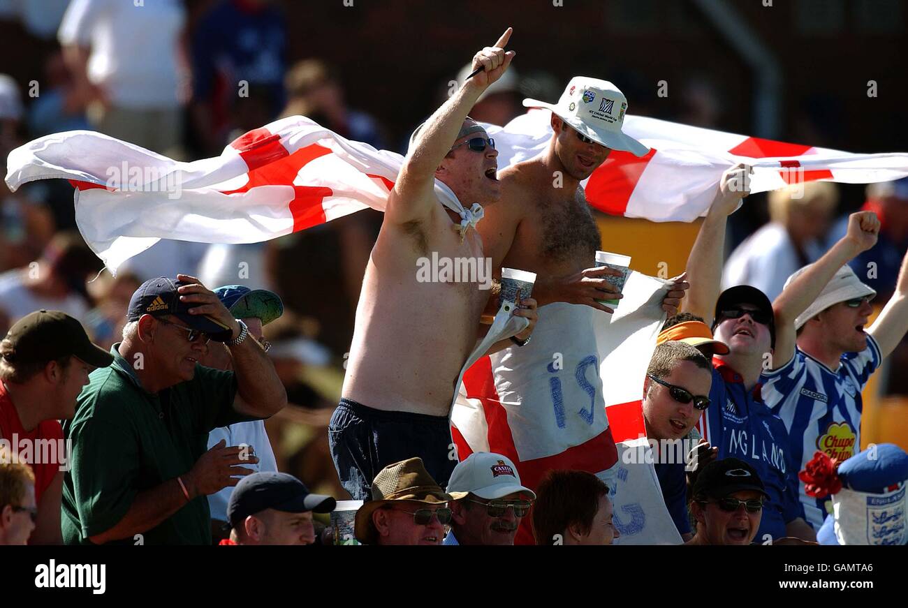 Cricket world cup 2003 england hi-res stock photography and images - Alamy