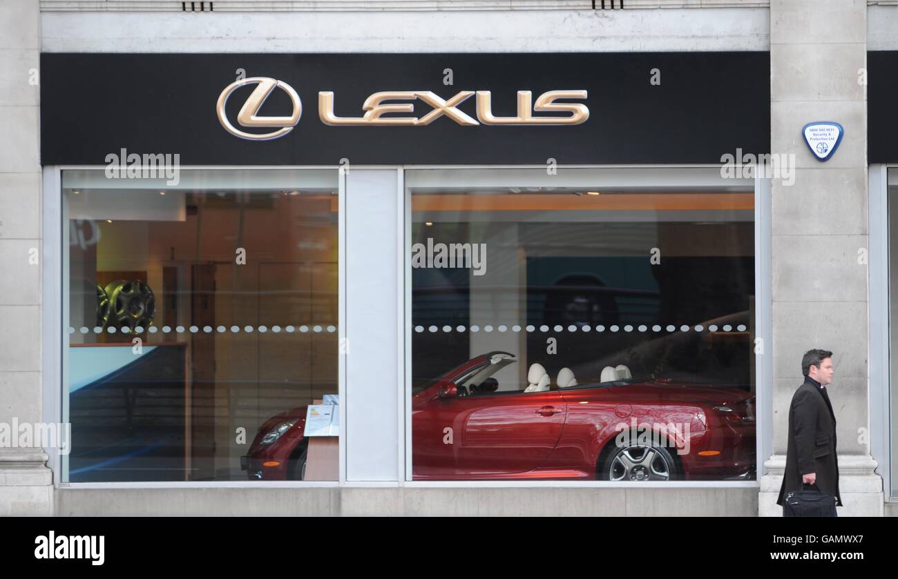 City of London Feature. The Lexus car dealership on London's Park Lane ...