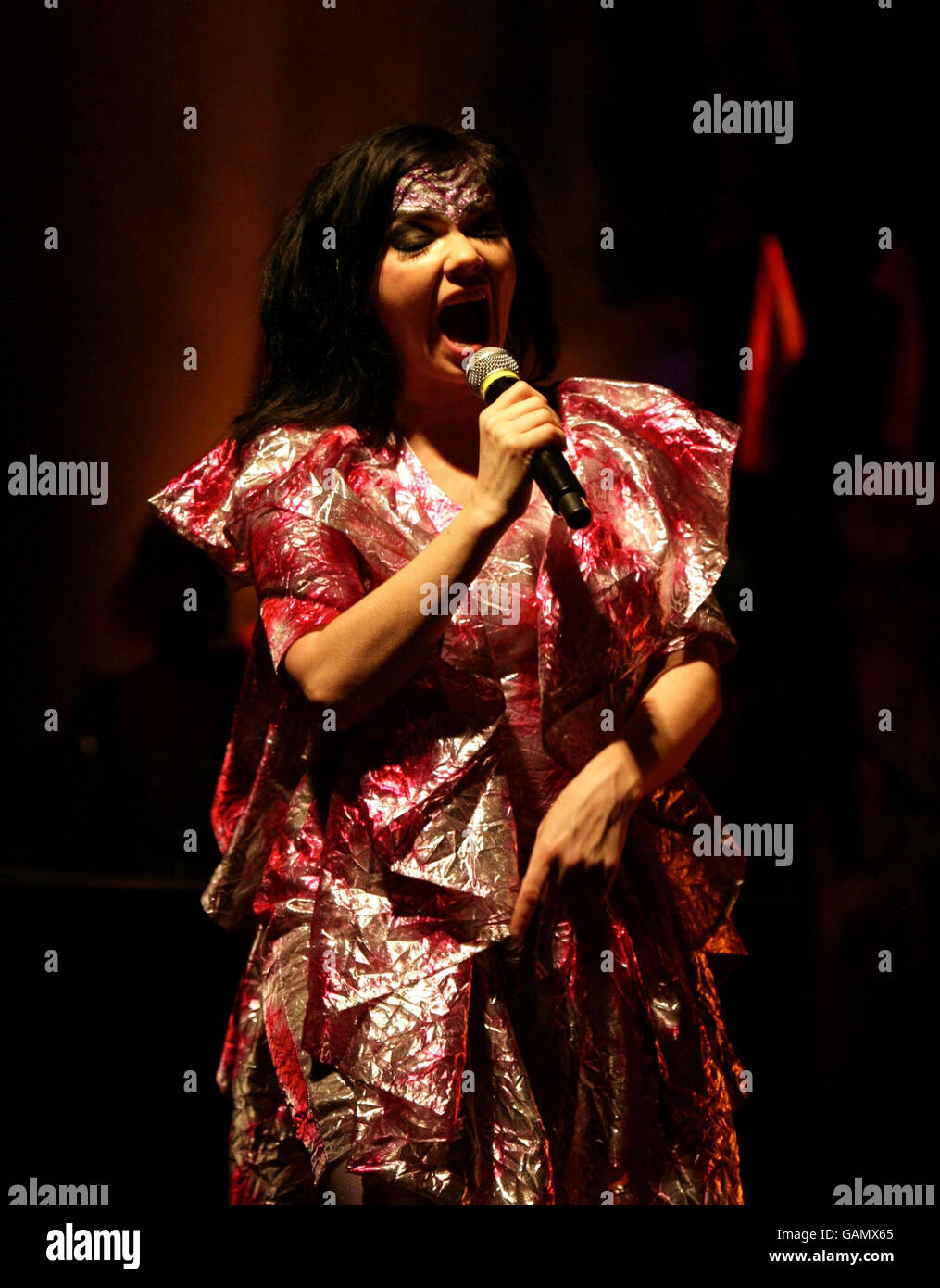 Bjork on stage in concert hi-res stock photography and images - Alamy