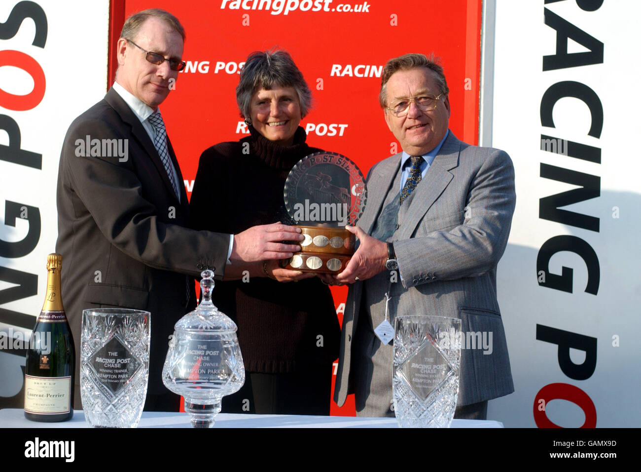 Prize giving ceremony hi-res stock photography and images - Alamy
