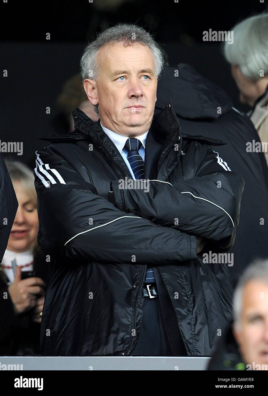 Liverpool chief executive rick parry hi-res stock photography and ...