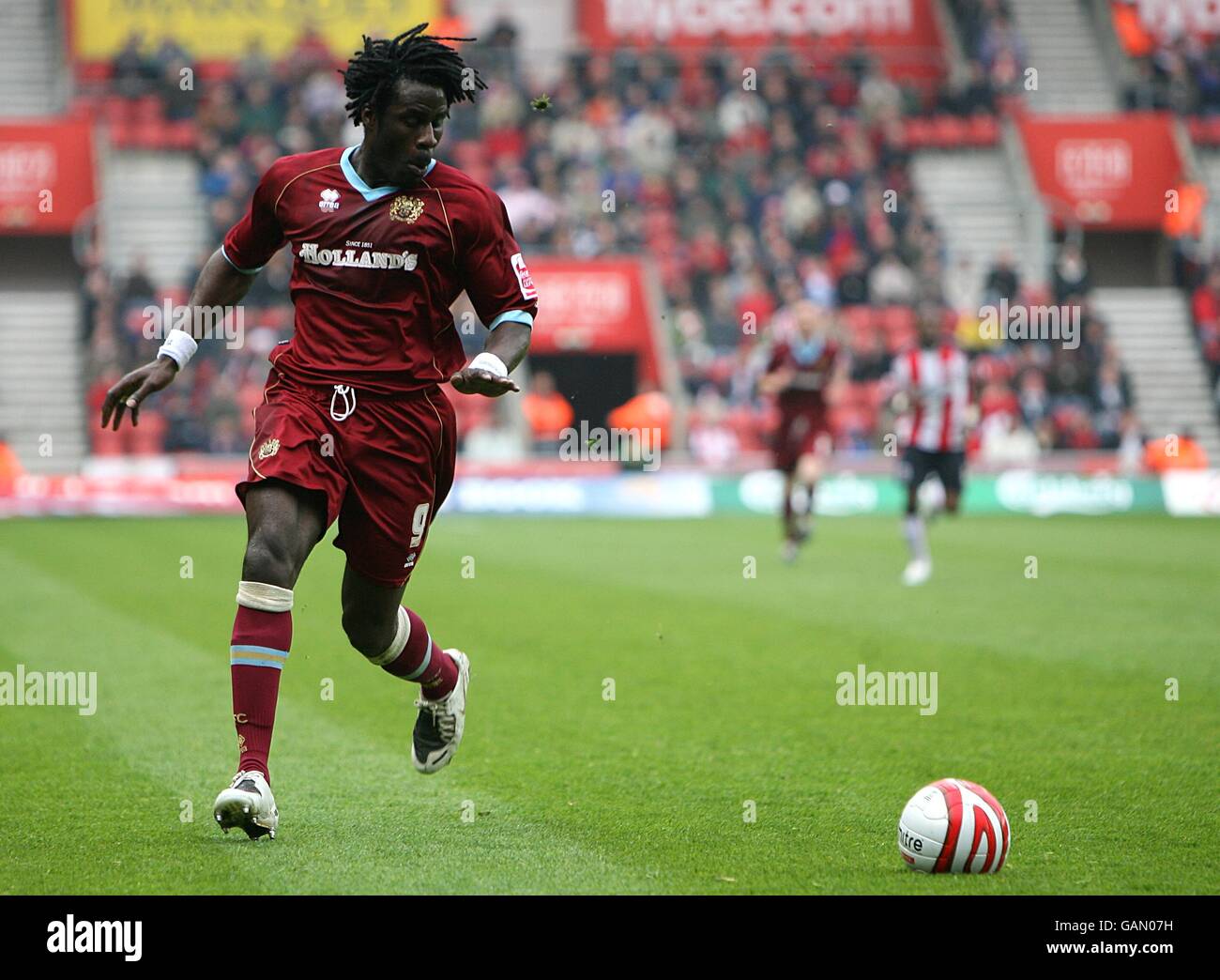 Soccer - Coca-Cola Football League Championship - Southampton v Burnley ...