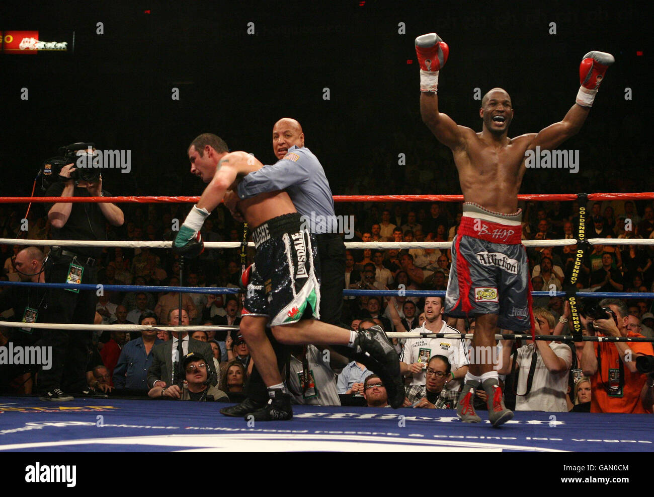 Boxing joe calzaghe bernard hopkins hi-res stock photography and images ...